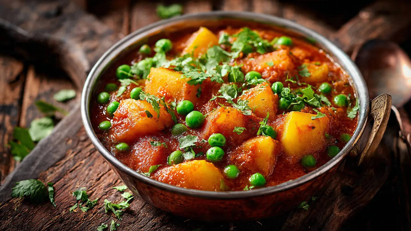 How to cook the simplest aloo matar curry that tastes just like a ...