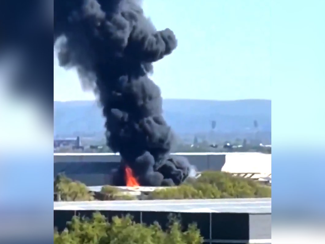 Explosion in Manchester: Massive column of smoke in the sky