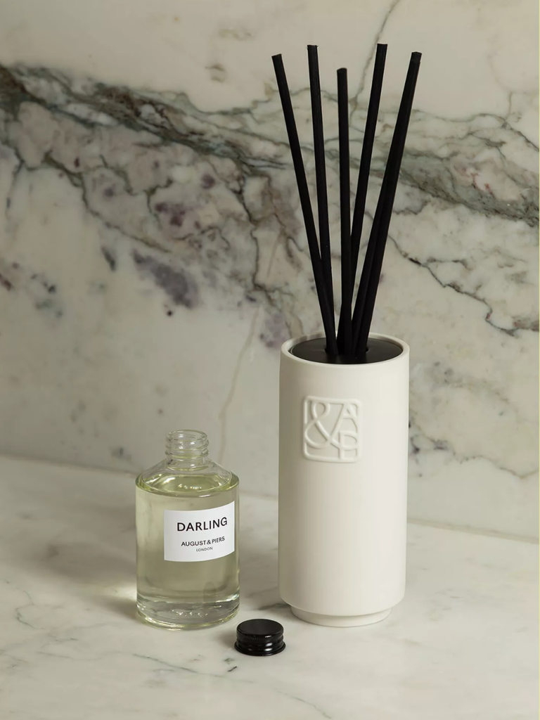 As someone who rarely (if ever) leaves reed diffusers on display ...