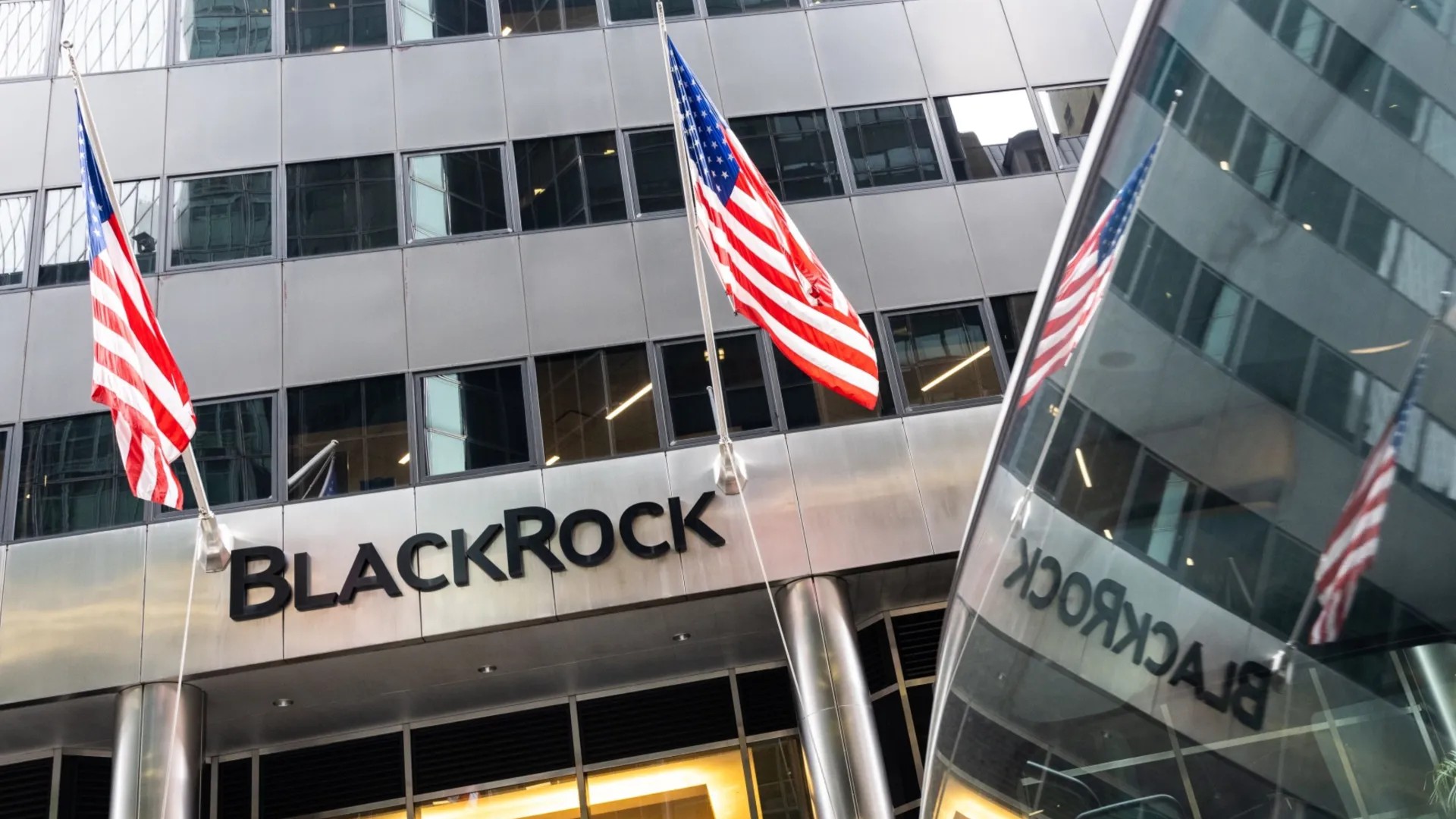 BlackRock froze billions - then the $3 trillion market started cracking
