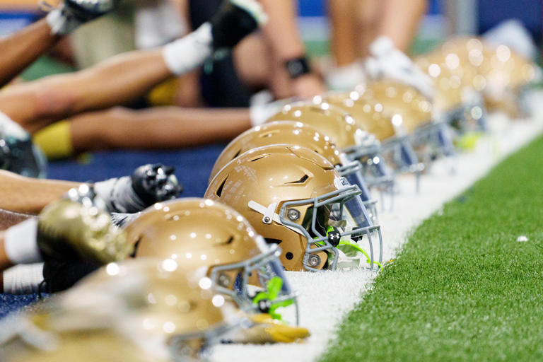 Notre Dame's blue team wins spring game on Spencer Porath field goal