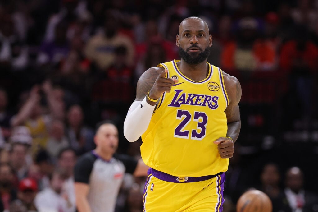 LeBron James ties Chicago Bulls in playoff wins after sensational Game ...
