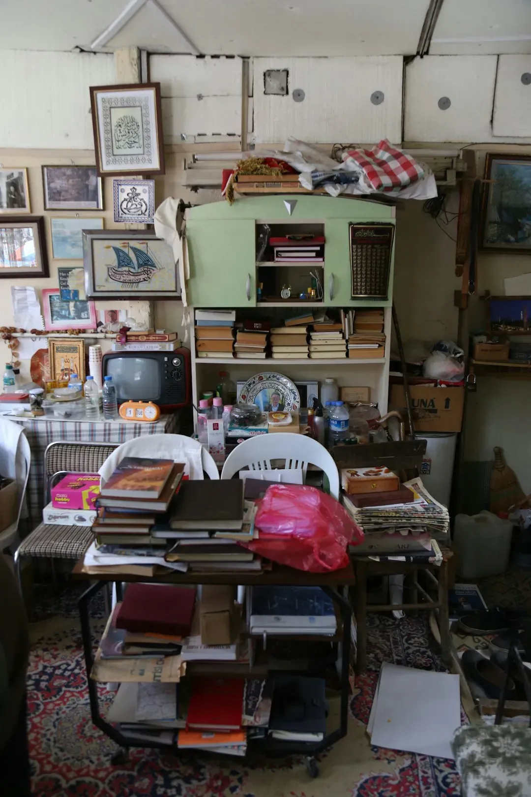 Why clutter overload is changing how people organize their homes