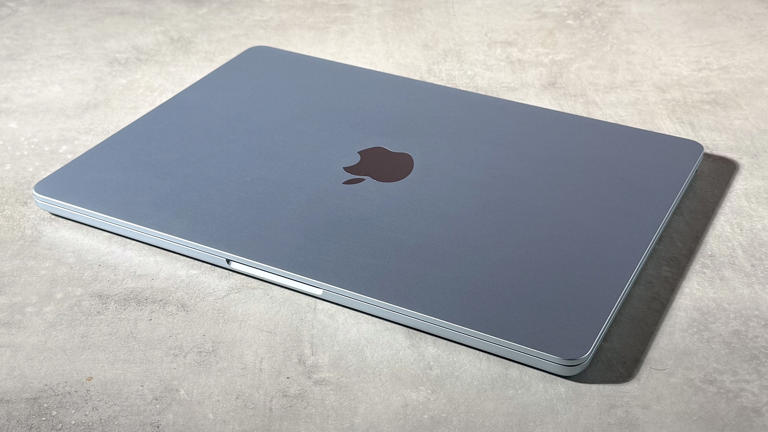 I upgraded to the MacBook Air M5 at last — and, boy, is it fast