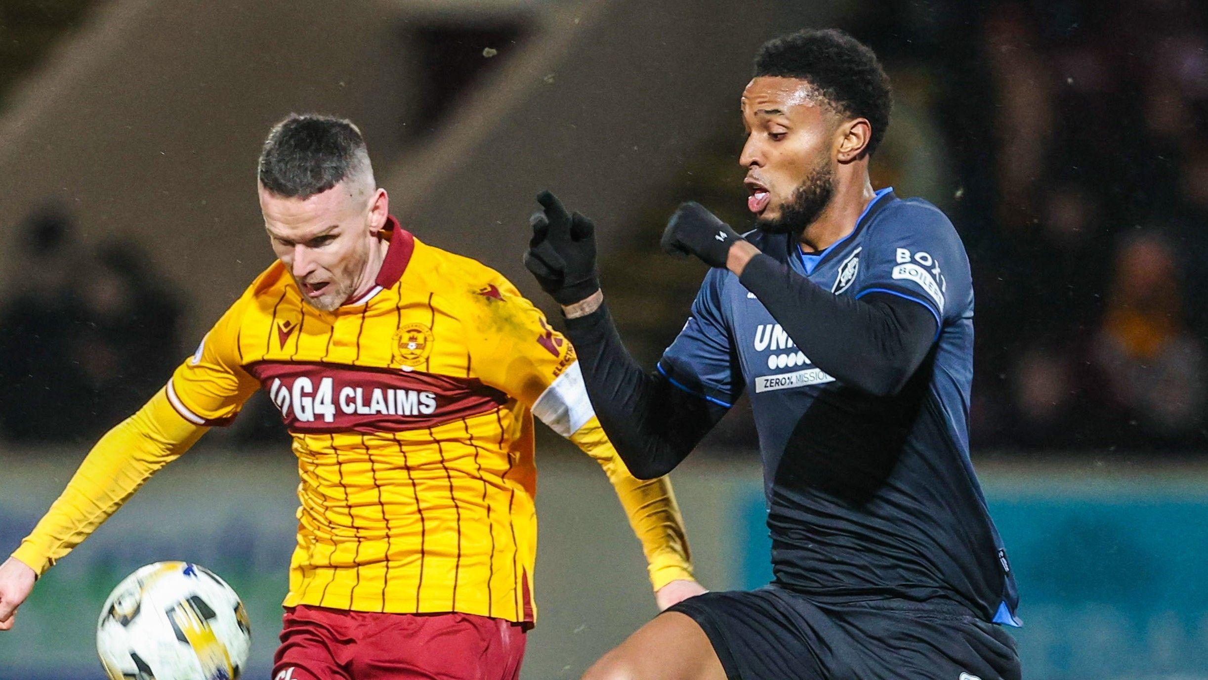 Rangers v Motherwell: Team news