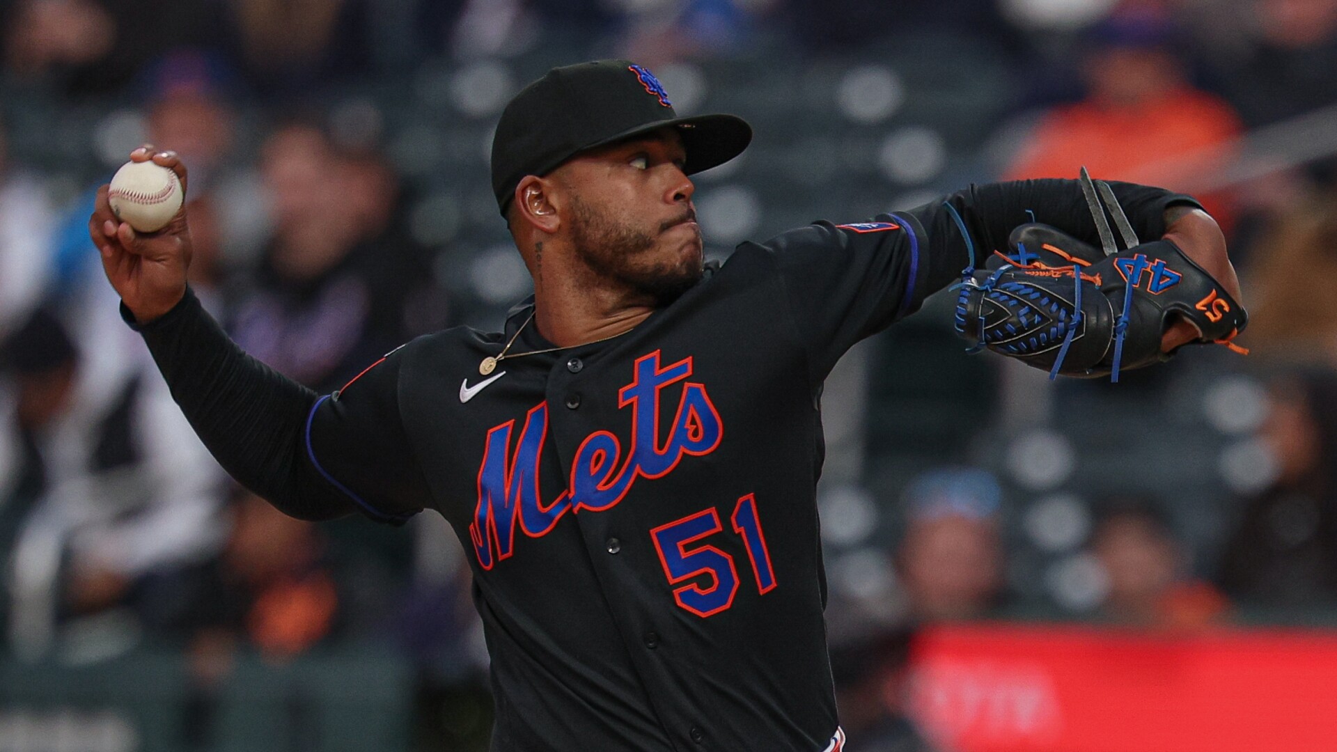 Rockies-Mets game is postponed by rain, setting up a doubleheader on Sunday
