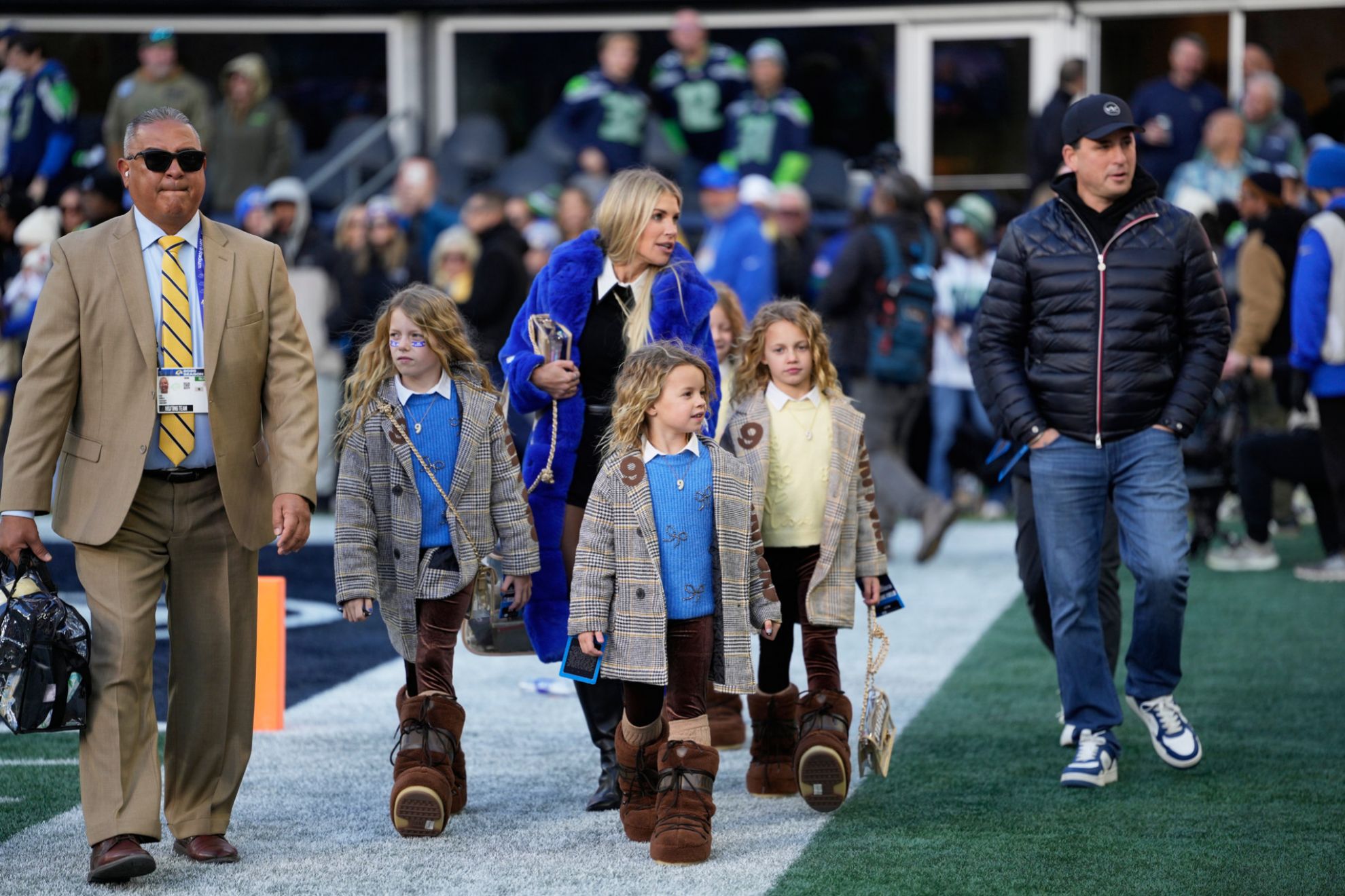 Matthew Stafford 'ignores' Ty Simpson while his wife Kelly sends him a ...