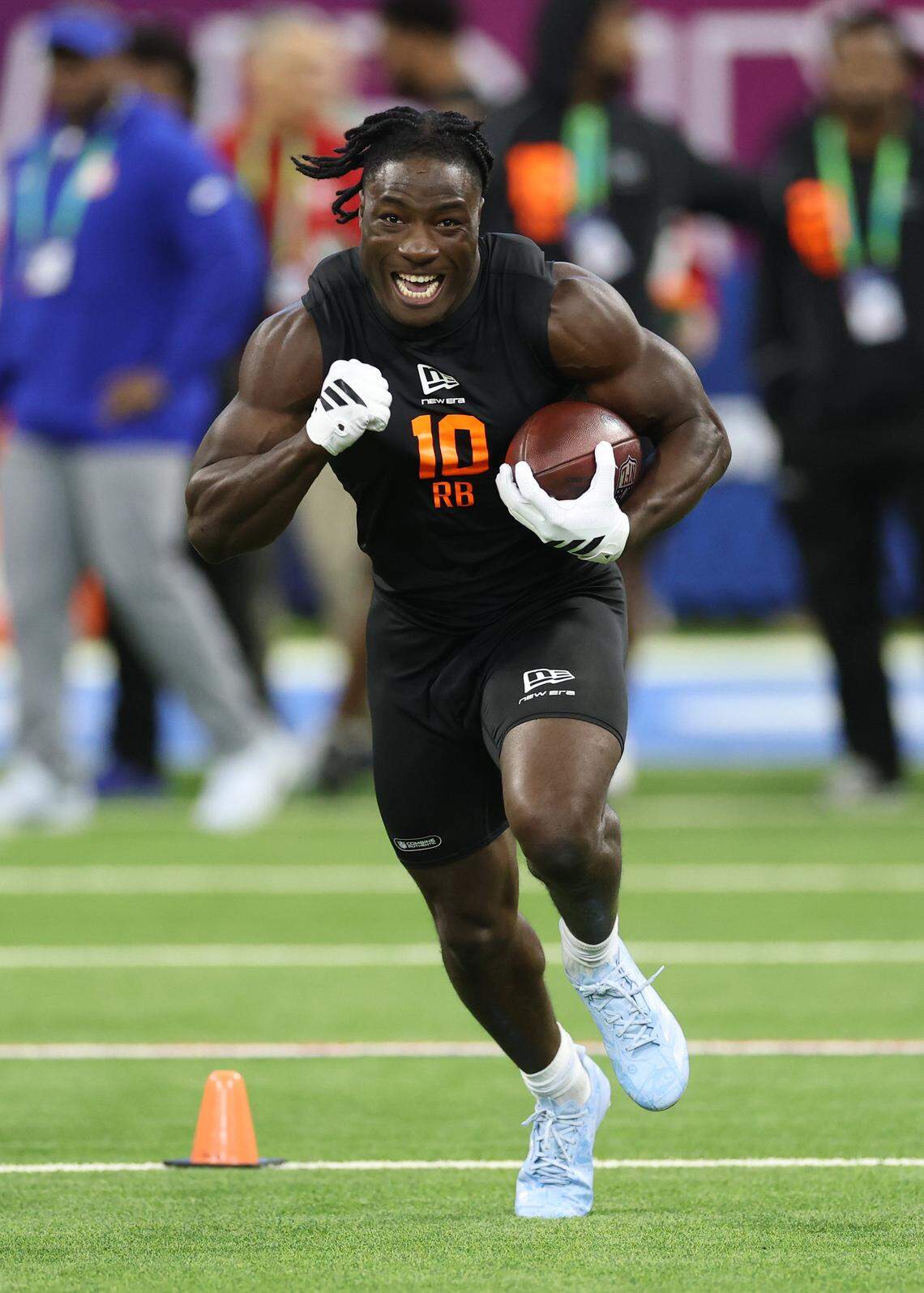 Chiefs turn to offense, selecting Nebraska RB Emmett Johnson in NFL ...
