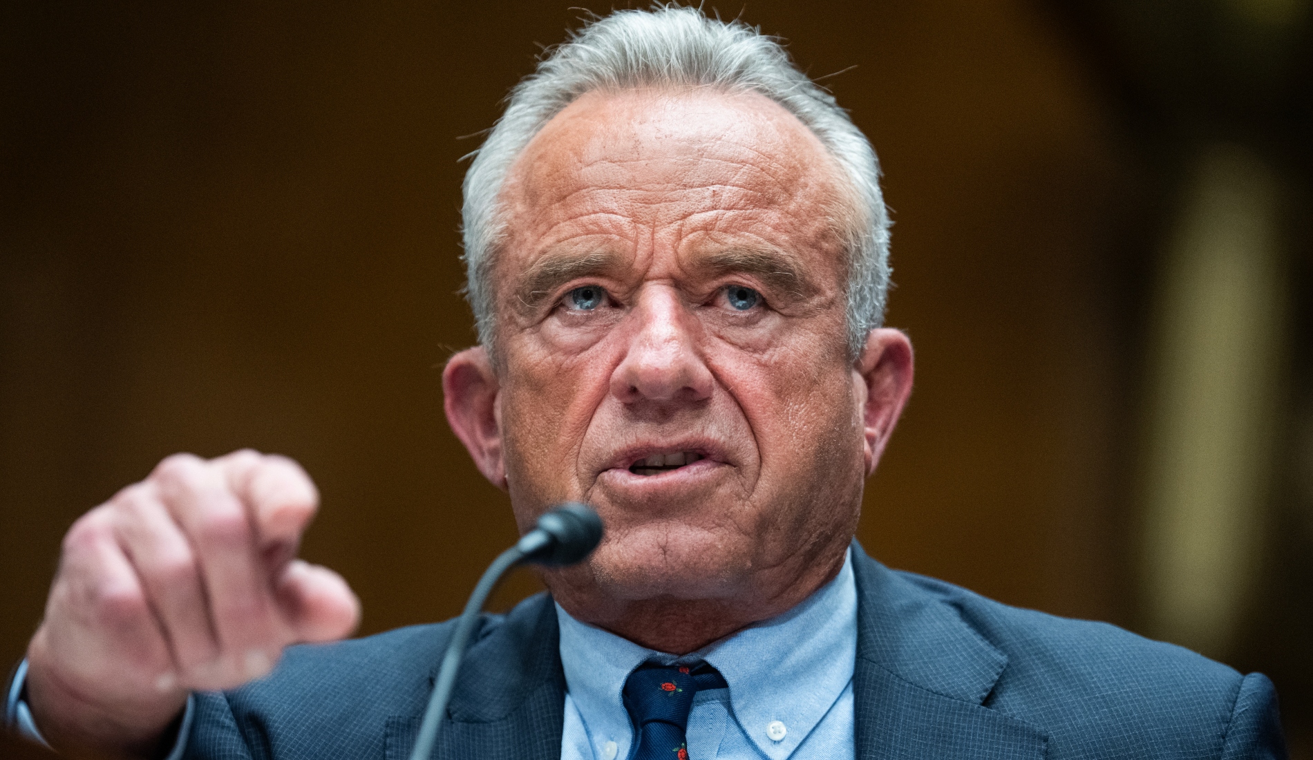 RFK Jr.’s hot mic breathing at a Senate hearing is going viral & the ...