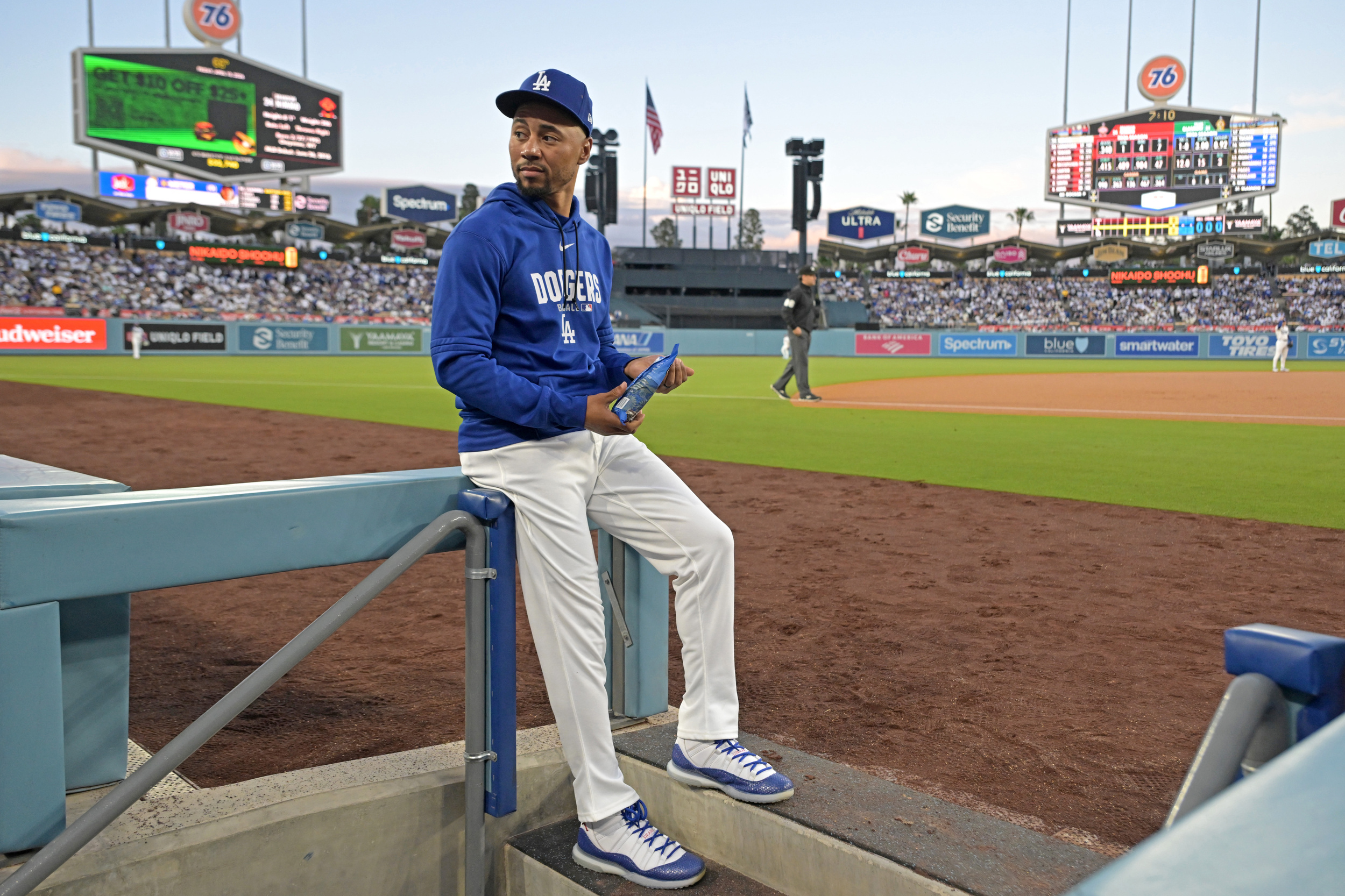 Dodgers updates: Mookie Betts, Blake Snell & Brock Stewart