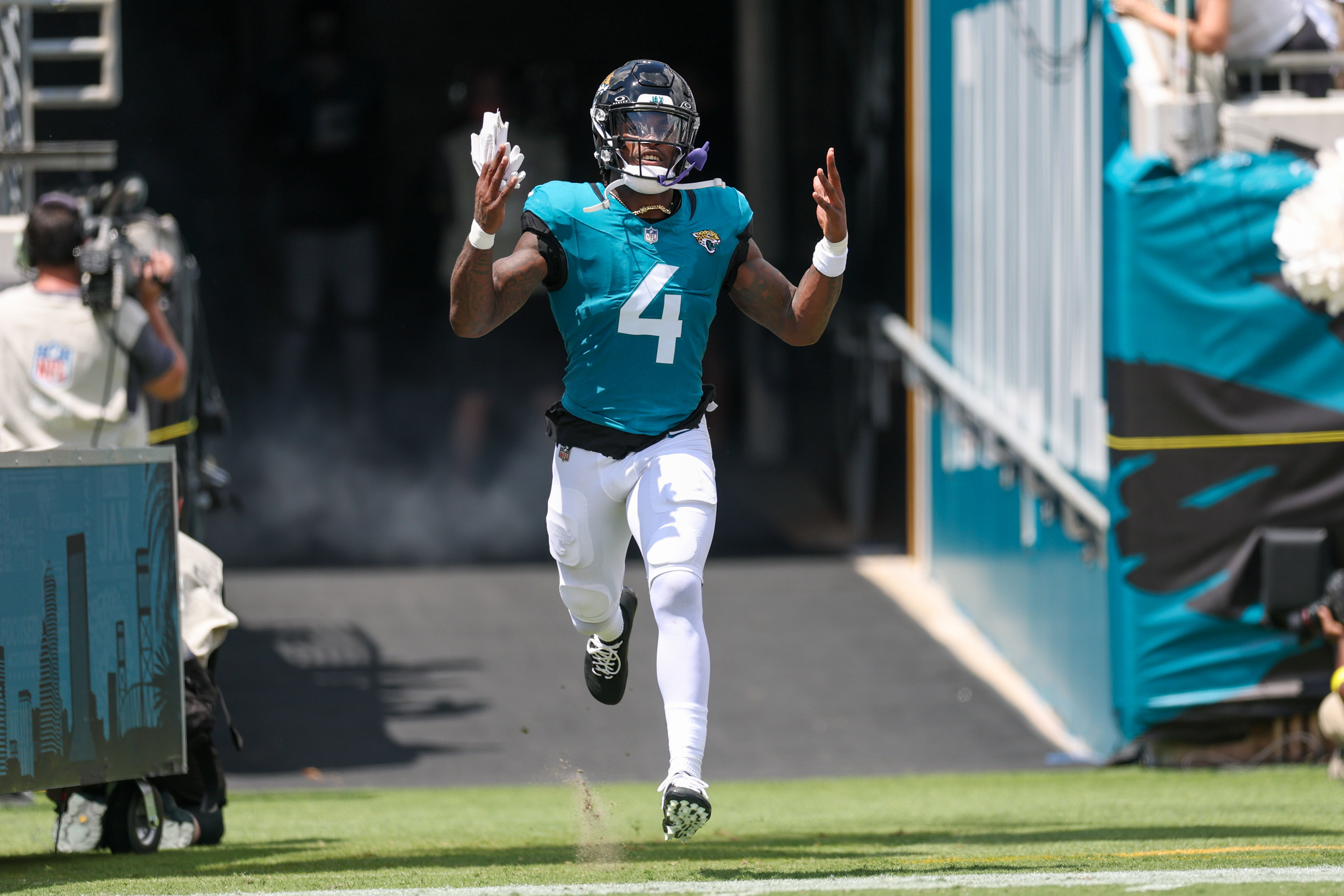 Tank Bigsby trade results: Jaguars make Eagles' picks in 2026 NFL Draft