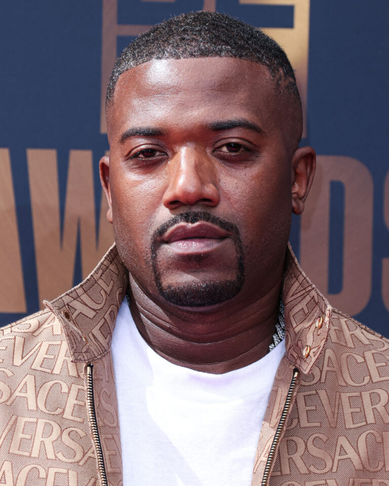 Ray J says he ‘prays’ for Lewis Hamilton