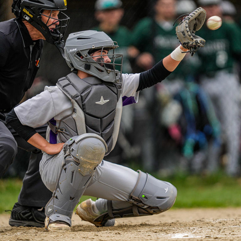 It was a busy Friday for high school sports. Here's what happened.