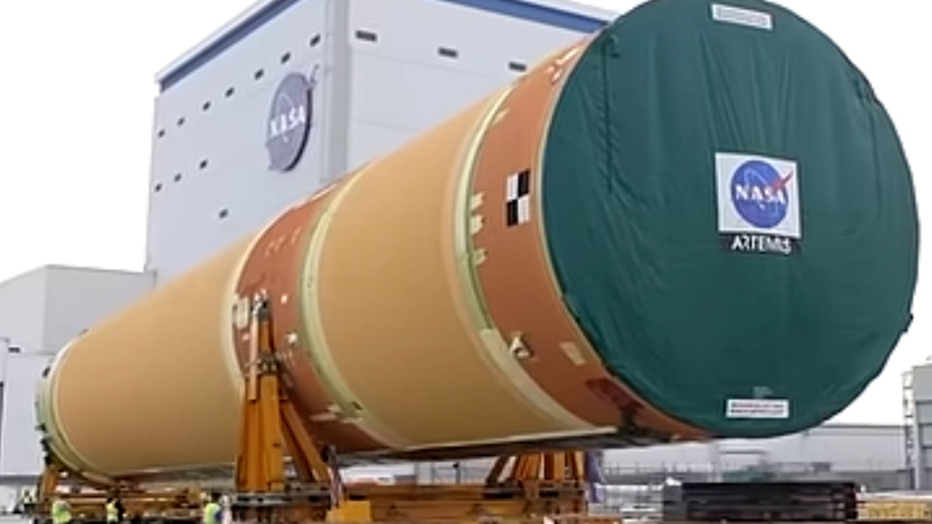 Artemis core stage: Built to survive extreme cold