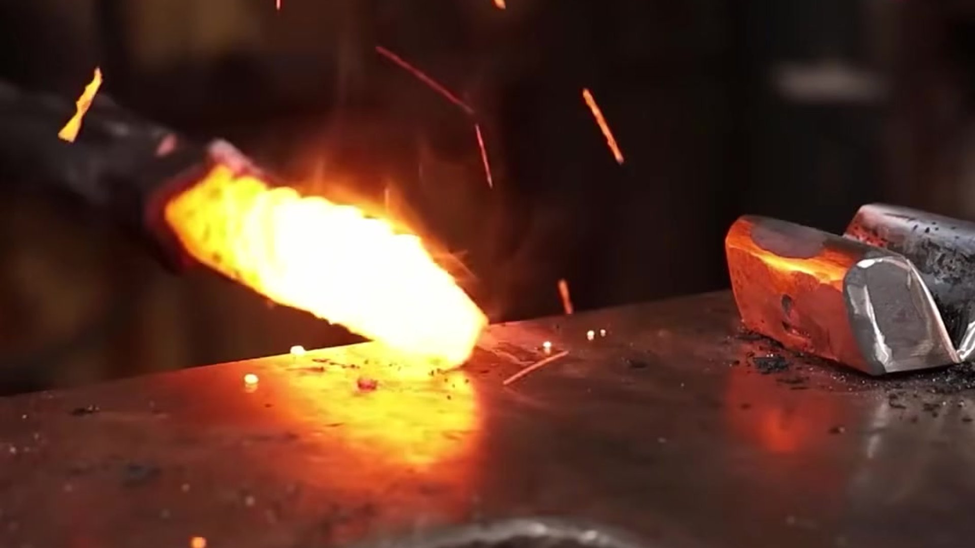 Forging a steel cable axe part 1