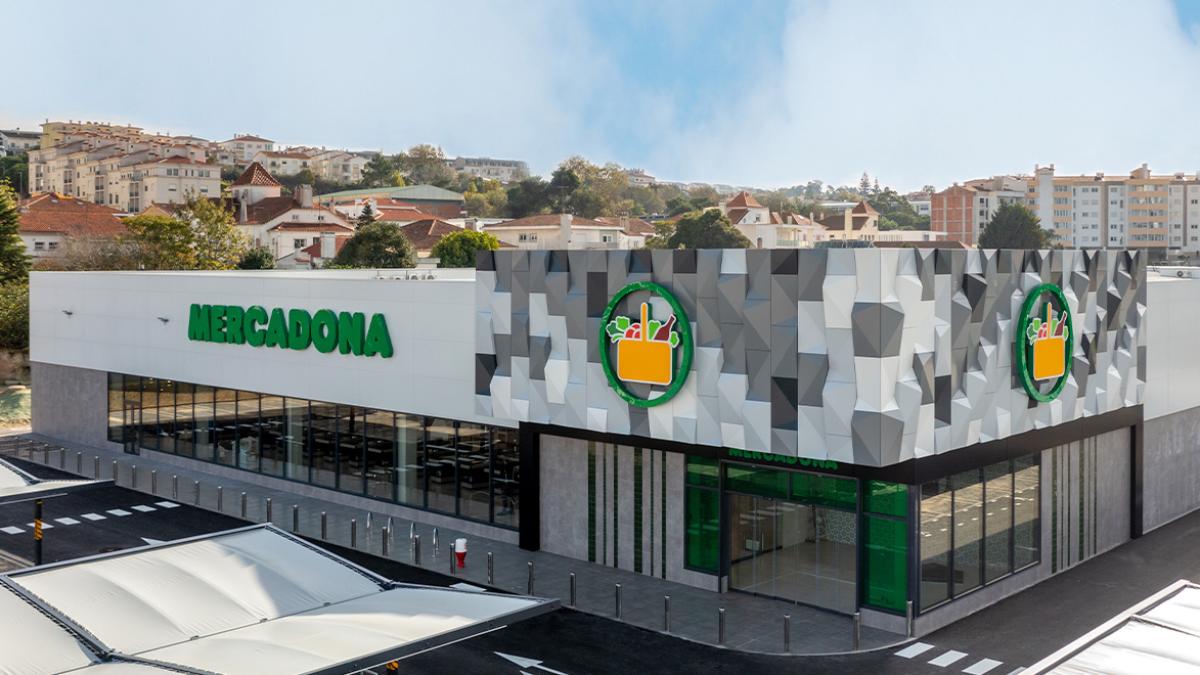 Mercadona ya devuelve dinero a los clientes que reciclan botellas de ...