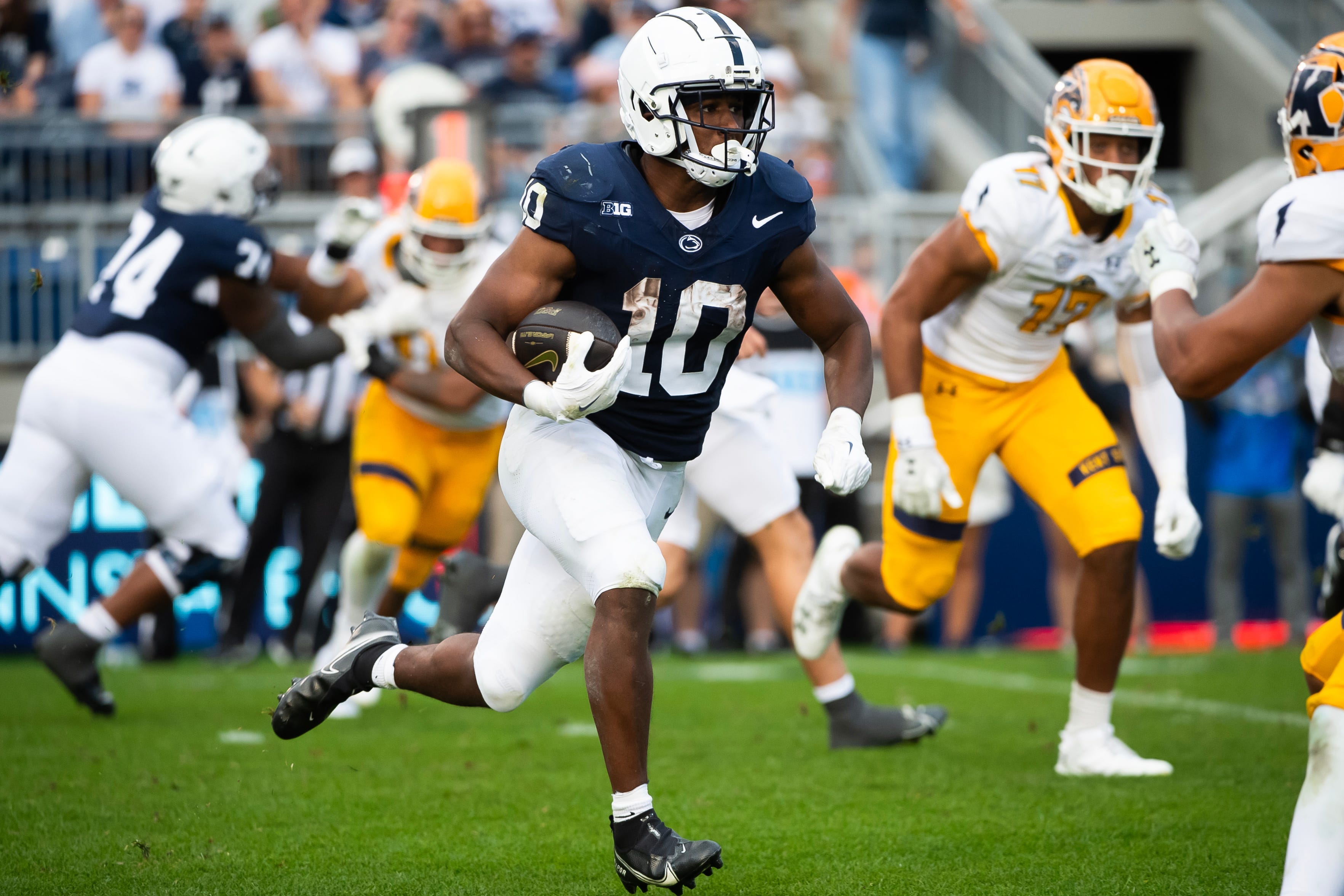 Titans sign 5 members of their 2026 draft class