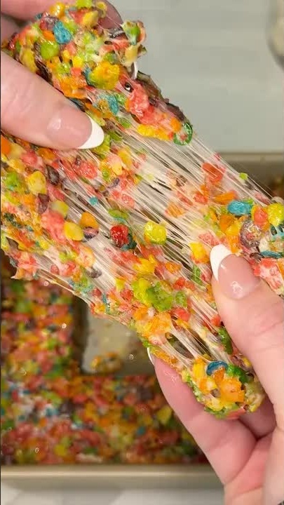 Viral Fruity Pebbles Rice Krispie treats recipe 🌈#recipe #marshmallow # ...