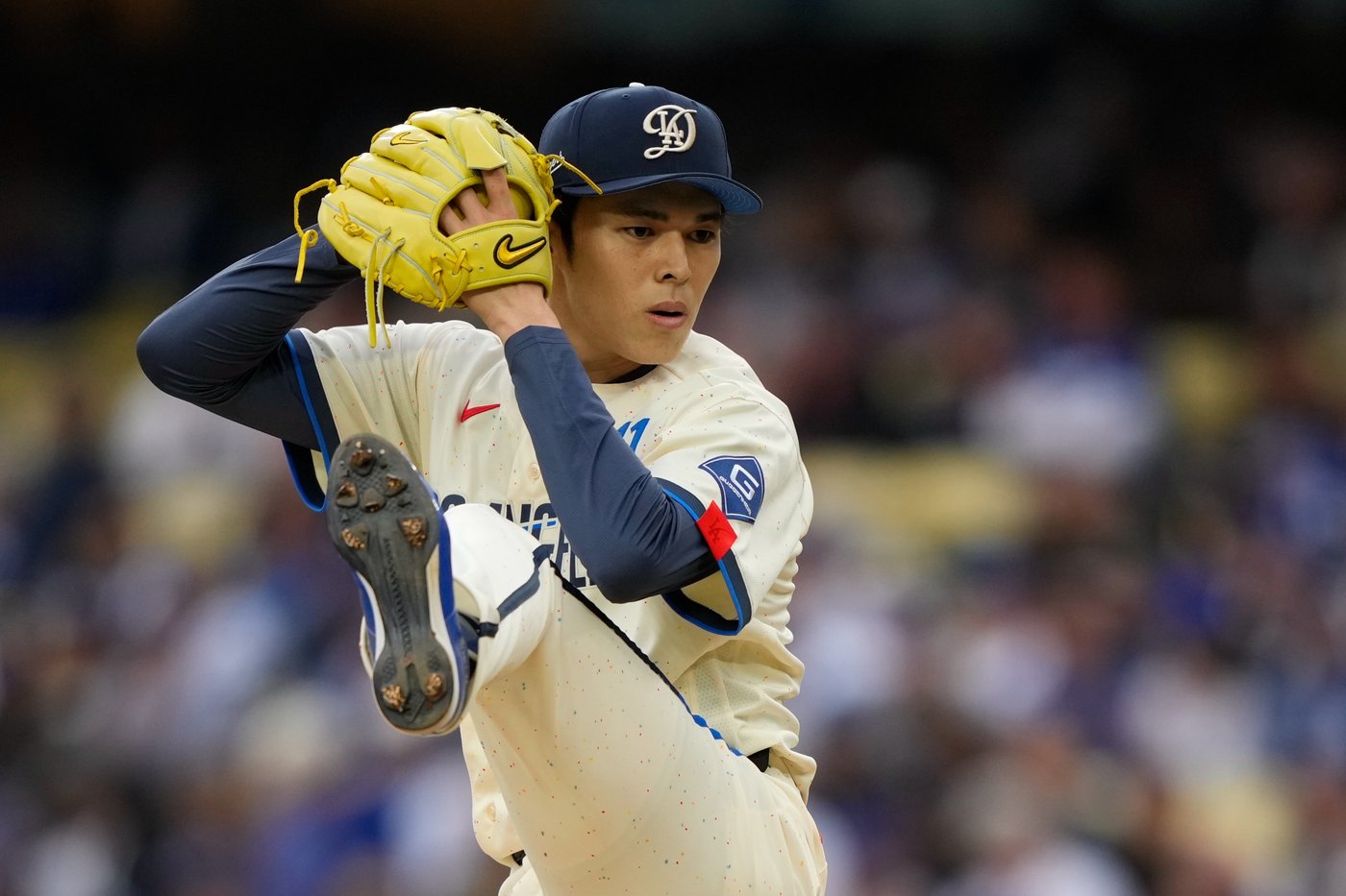 Dodgers score 6 runs in 4th to snap the Cubs' 10-game winning streak ...