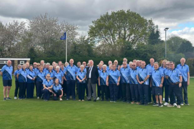 Hertfordshire bowls club hosts Chelsea Pensioners to celebrate 100 years