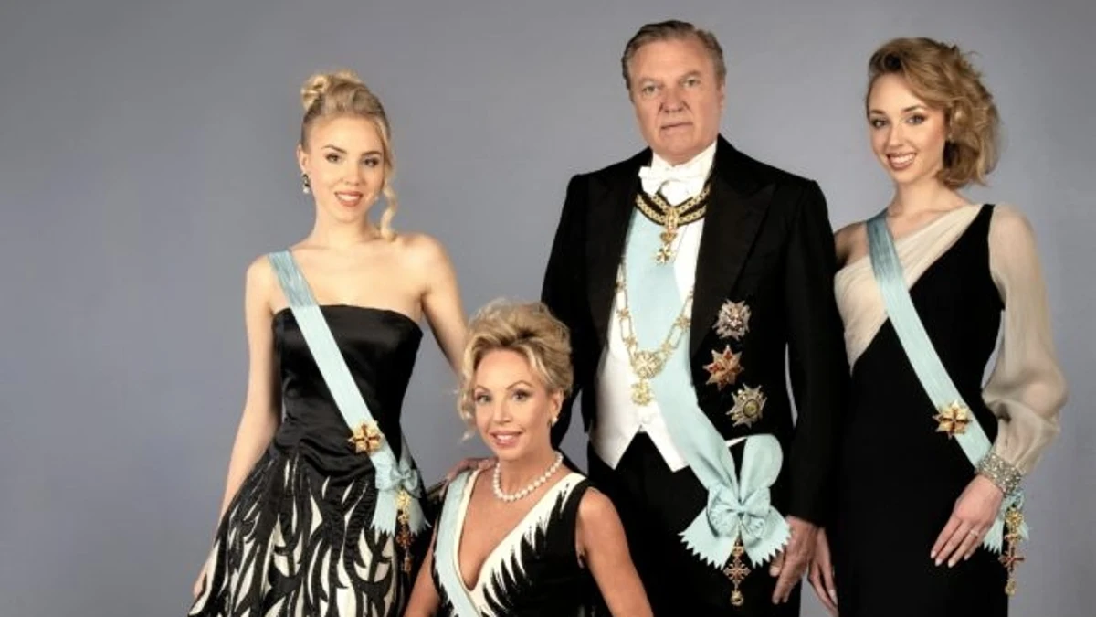 ¿Es duquesa de Calabria la princesa María Carolina de Borbón y Dos ...