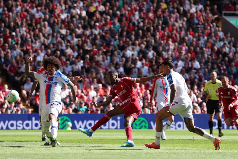 Virgil van Dijk dismisses Alexander Isak theory as he backs ...