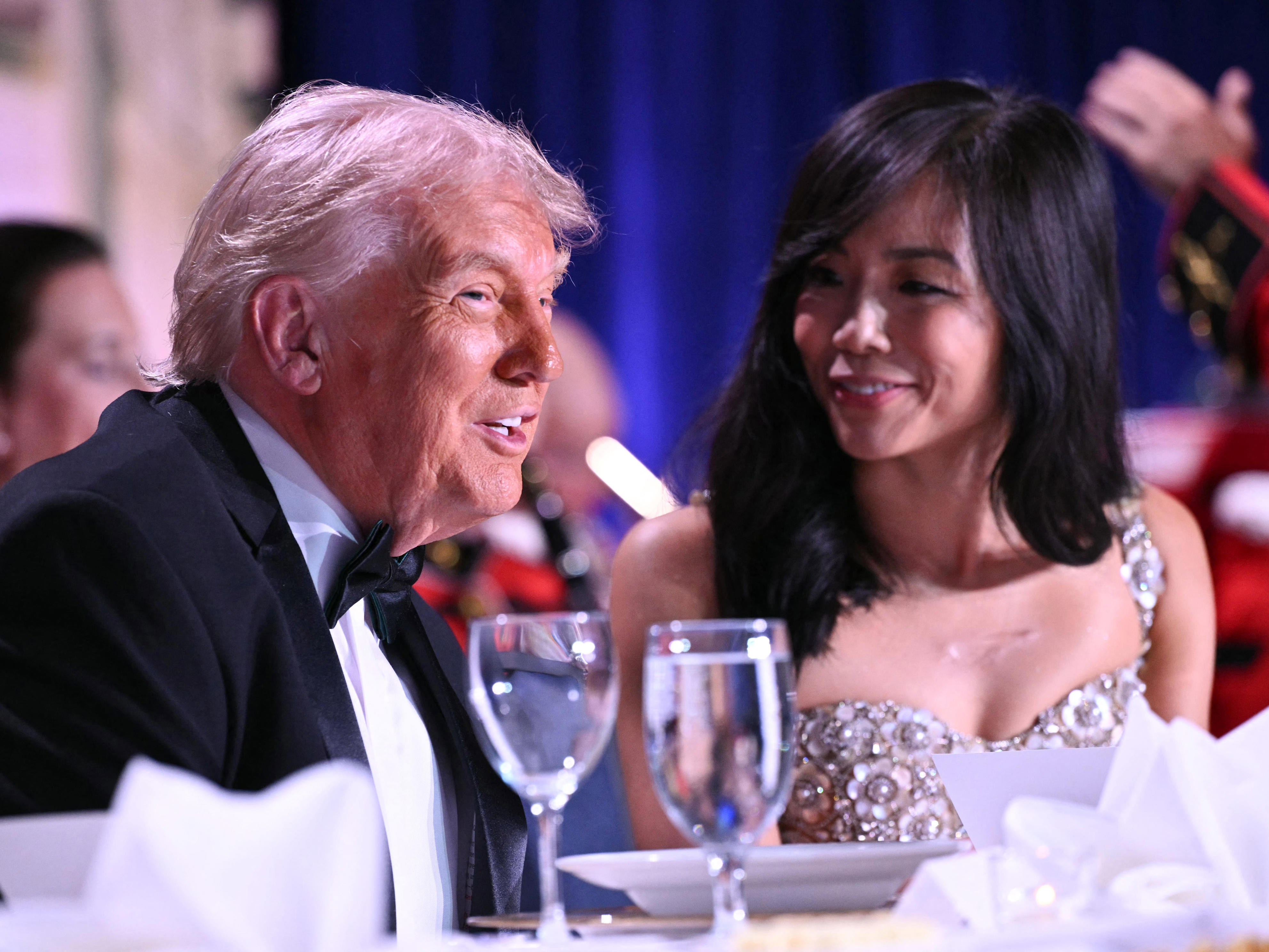 CBS journalist Weijia Jiang gets props for poise under pressure after ...