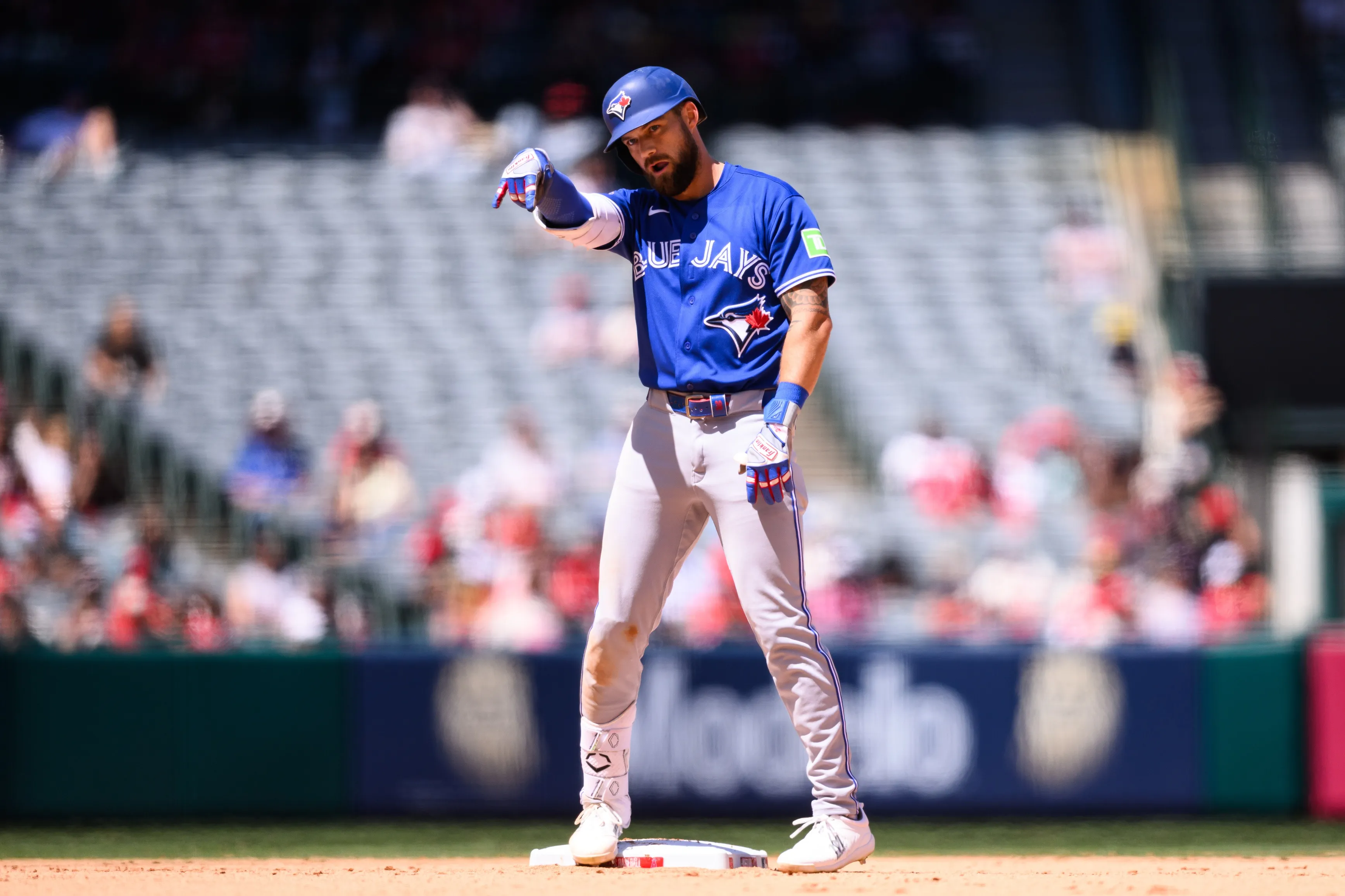 Blue Jays face another injury concern as Nathan Lukes exits with ...