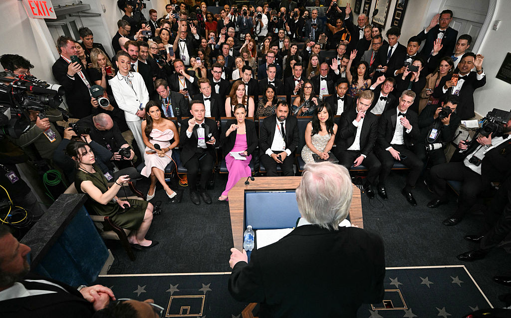 Gunfire erupts at WHCA dinner, Trump evacuated