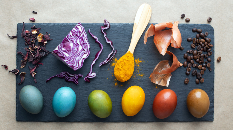 18 plants to use for natural dye