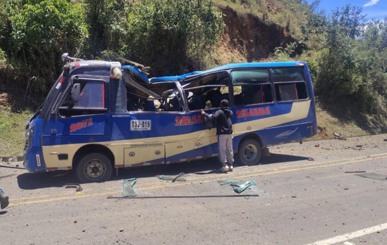 Κολομβία: Πολλοί νεκροί και τραυματίες από έκρηξη σε λεωφορείο που ...