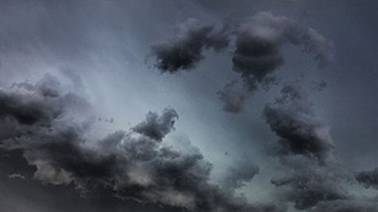 दुपारी 12 ते 4 घराबाहेर निघणे धोकादायक, मोठं संकट, या जिल्ह्यात कोचिंग ...