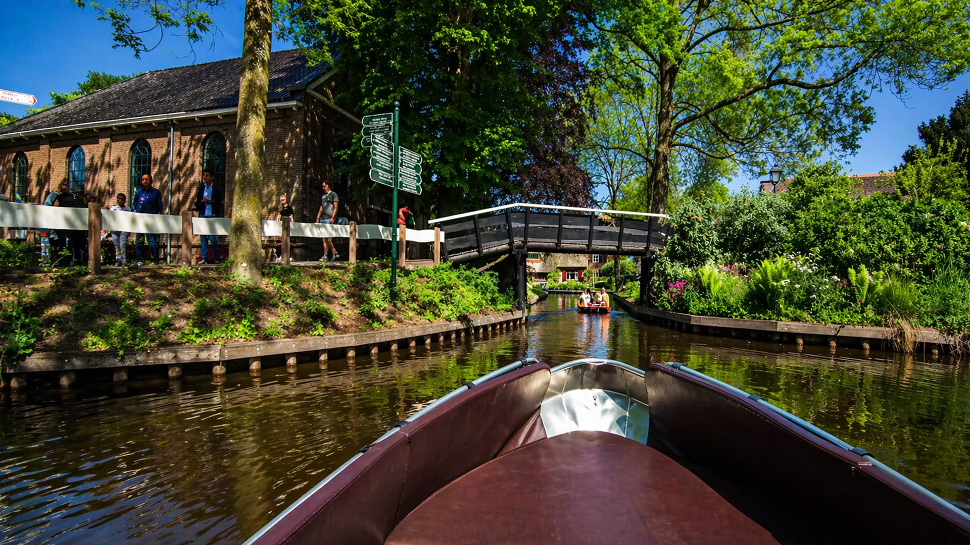 Giethoorn Netherlands boat tour with nature sounds (4K)