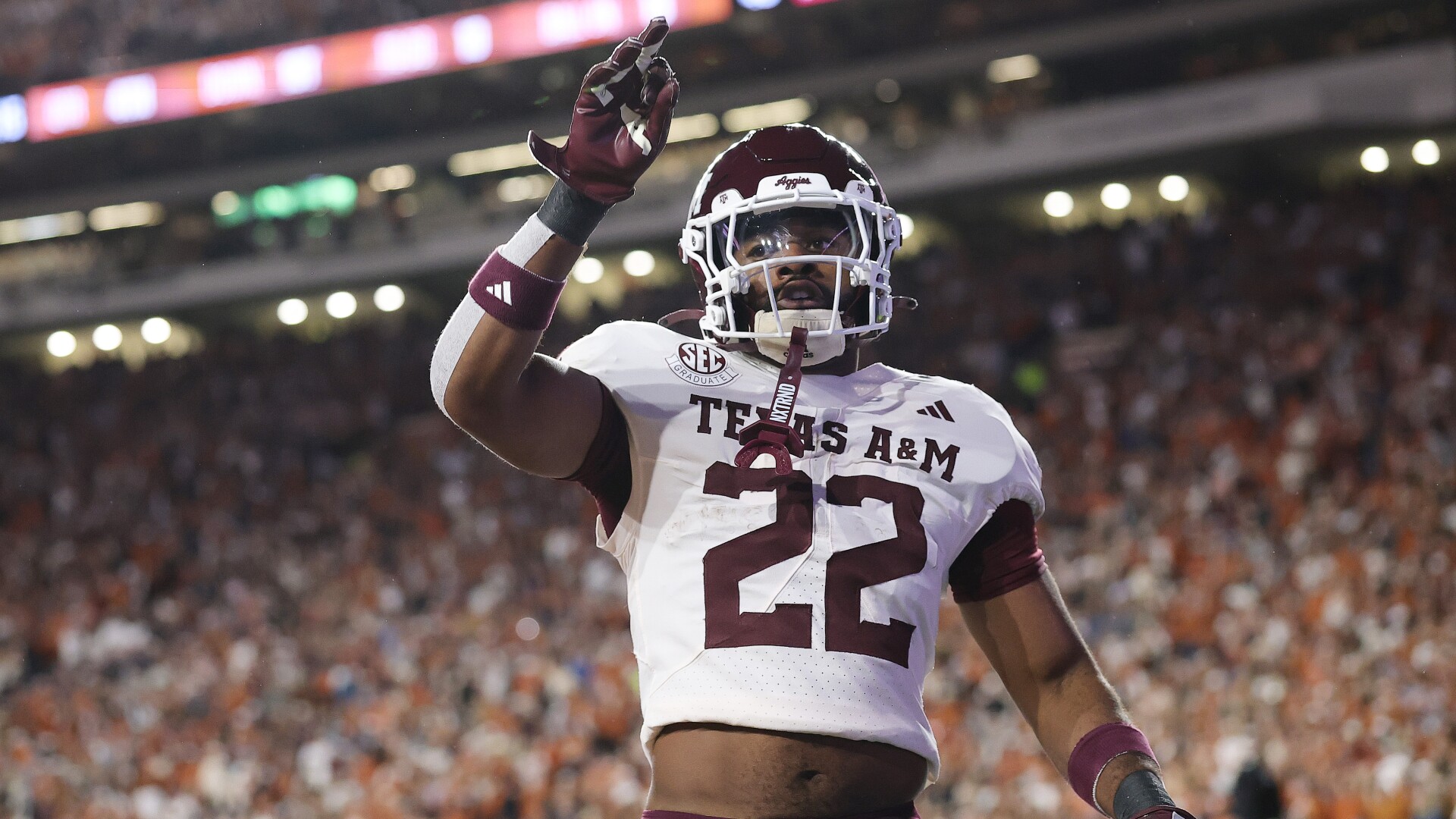 Texas A&M RB EJ Smith, son of Emmitt, to sign with Chiefs