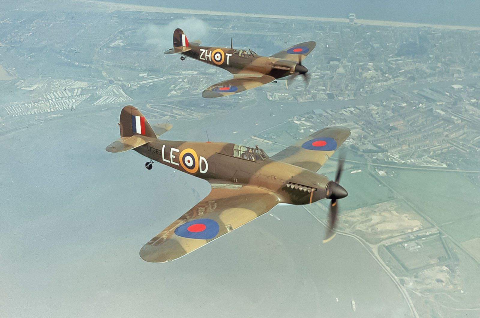 8 razones por las que el Hurricane era superior al Spitfire