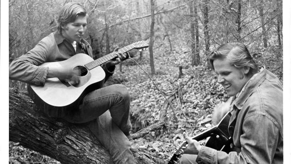 ’90s Film Star Gary Busey With ‘Best Actor’ Award Formed ’60s Rock Band