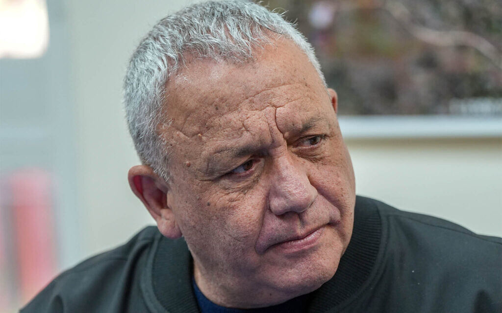 Opposition source says Bennett, Lapid leaving door open for Gadi Eisenkot