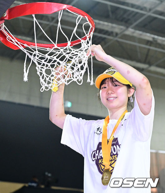 KB 허예은, '통합우승 이끌며 MVP'