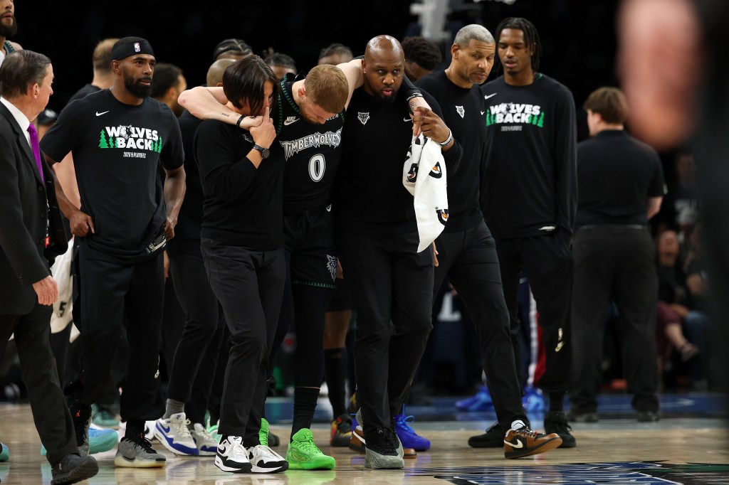 Donte DiVincenzo tears Achilles in Timberwolves crusher as Anthony ...