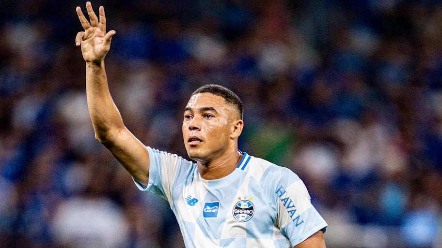 Carlos Vinícius joga hoje? Desfalques e escalação do Grêmio contra o ...