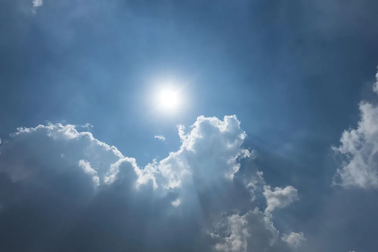 9 space myths most people still believe, according to astronomers