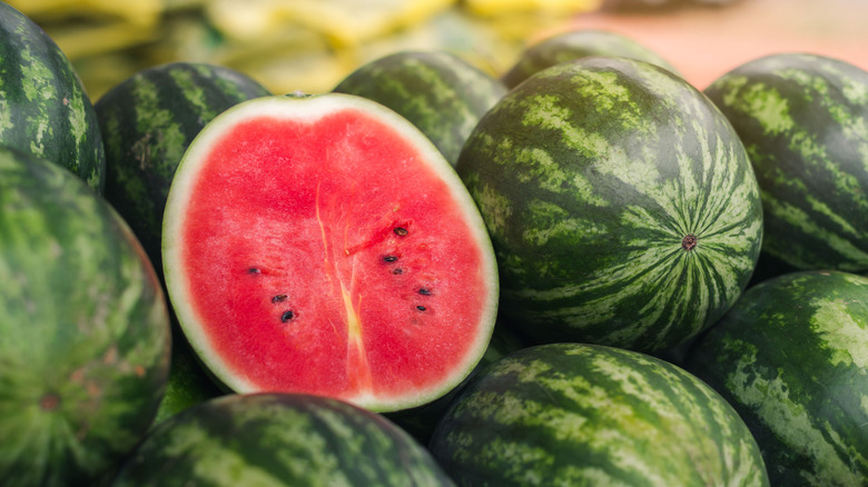 12 benefits of eating watermelon