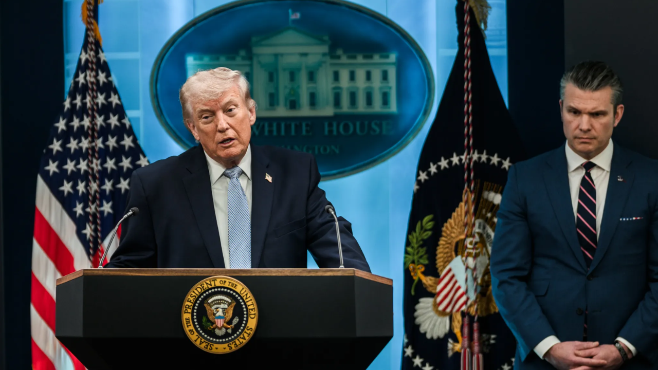 Trump event disrupted by sudden gun-like noise