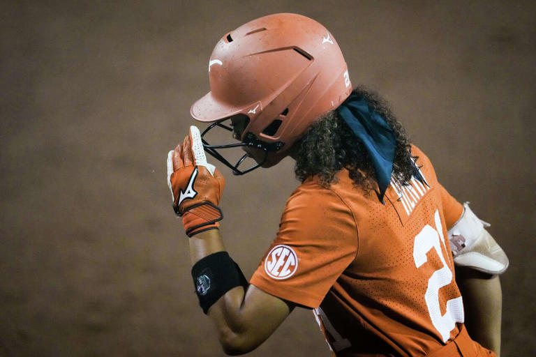 Texas vs Kentucky softball: Live updates, TV/streaming info for game 3 ...