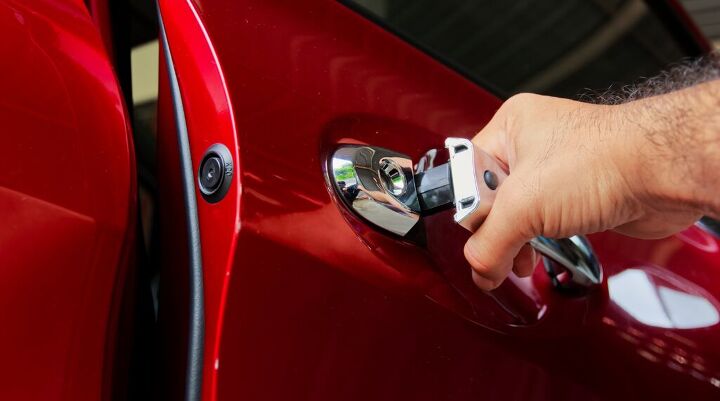 10 car security mistakes that make you an easy target