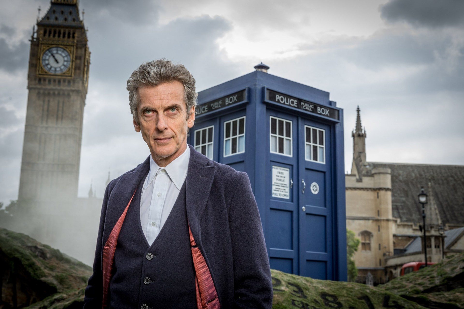Peter Capaldi slams Doctor Who fans for taking show 'so seriously'