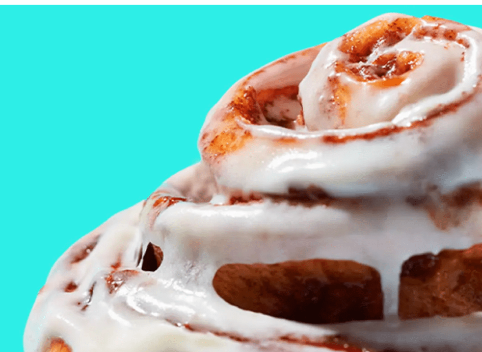 4 chain restaurants with the best cinnamon rolls, according to chefs