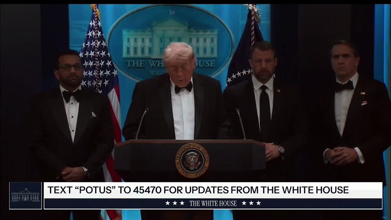 Donald Trump, evacuado ileso de la cena de corresponsales de la Casa ...
