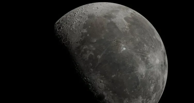 9 space myths most people still believe, according to astronomers