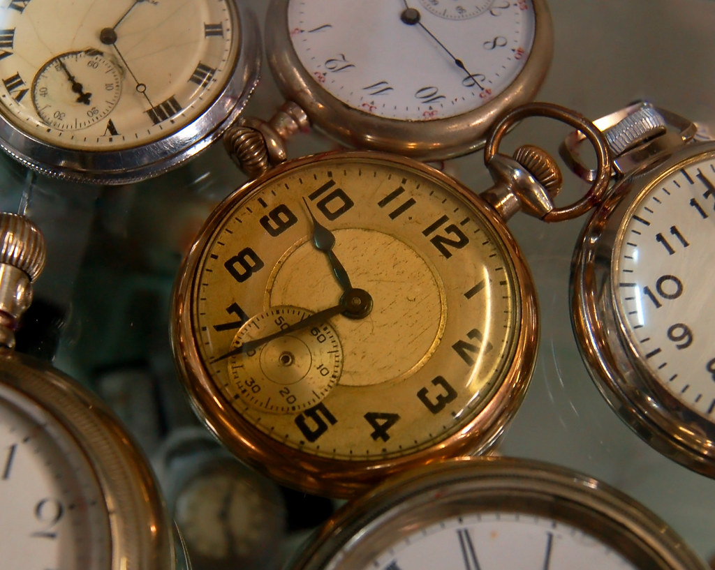 Photos of popular watches from the 1900s
